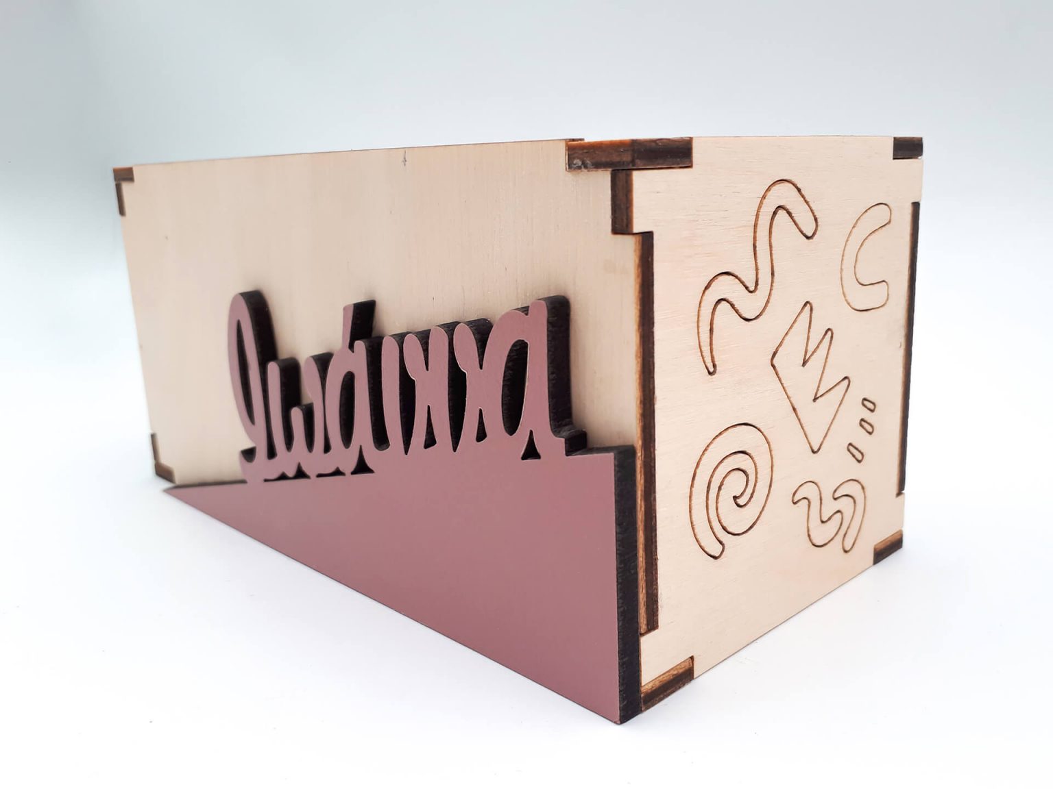 Ξύλινη Μολυβοθήκη "'Ονομα" - Gift & Design
